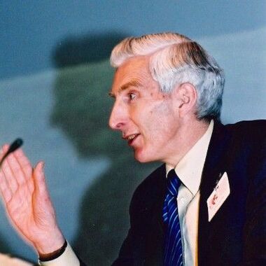 Martin John Rees: 1989 Balzan Prize for High Energy Astrophysics